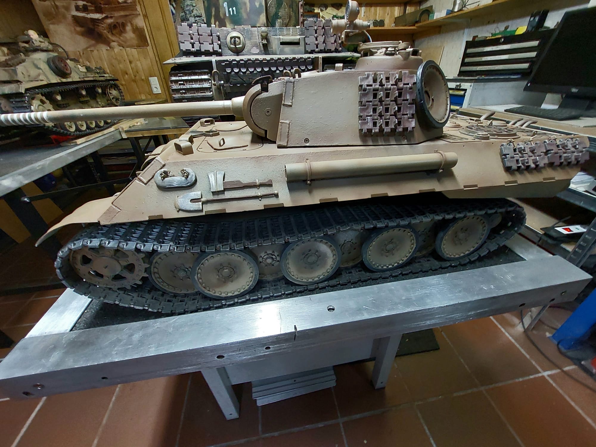 Meier-Panther 1:10 -- RC-Panzer