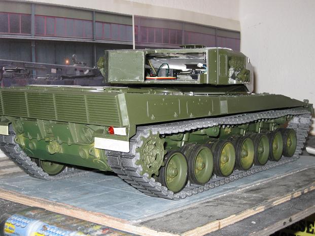 Der etwas andere Tamiya Leo2 -- RC-Panzer